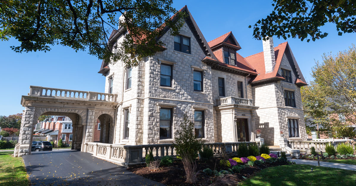 Strunk Funeral Home: Phoenixville, PA - Ranieri & Kerns